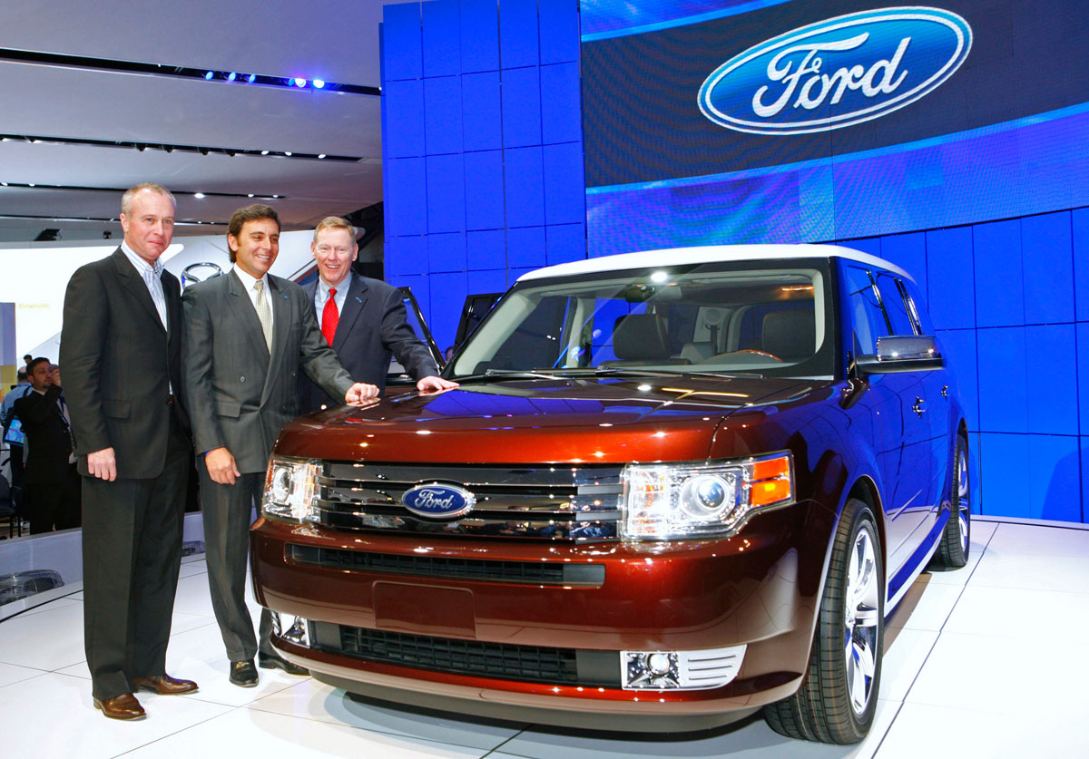 Ford unwraps new people mover, the Flex, in Big Apple | Automotive News