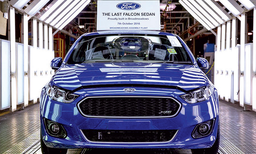 Detroit goes small, embraces value as Ford Falcon debuts | Automotive News