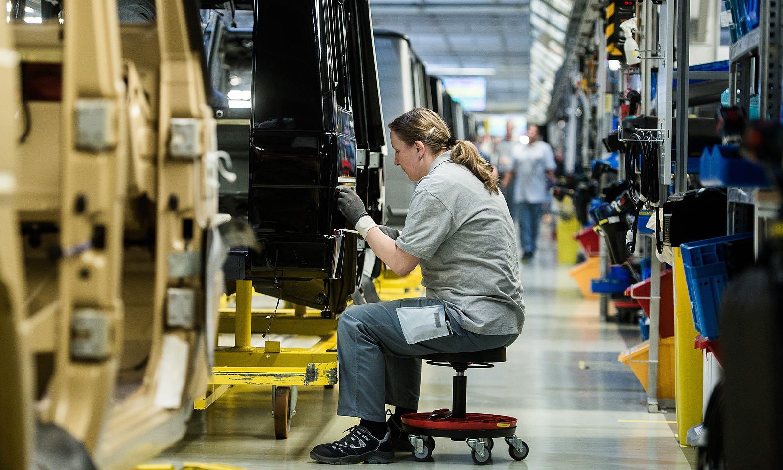 Magna Q2 profits hit record on 3% revenue gain | Automotive News