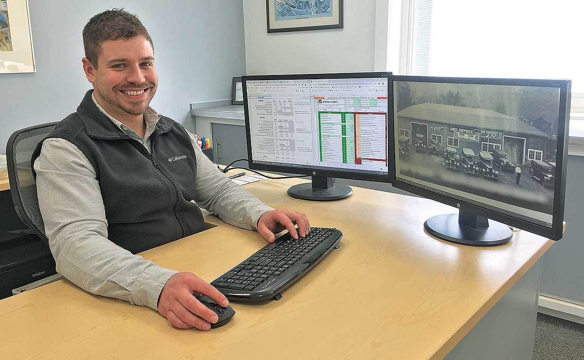 Digital spreadsheets open door to more information | Automotive News