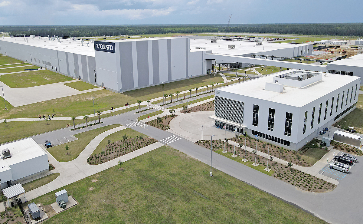 Volvo re-imagines U.S. plant as EV-only | Automotive News