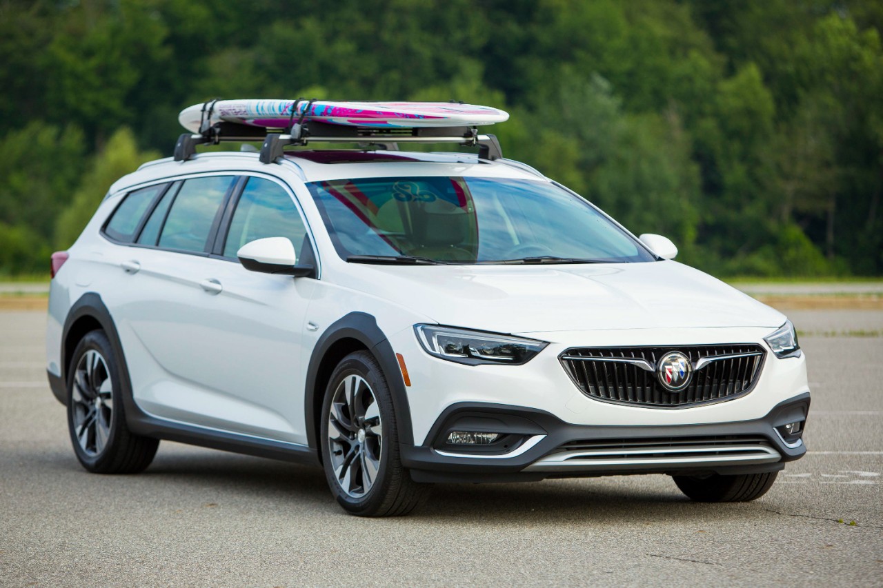 Station wagon finds niche in market dominated by crossovers, SUVs ...