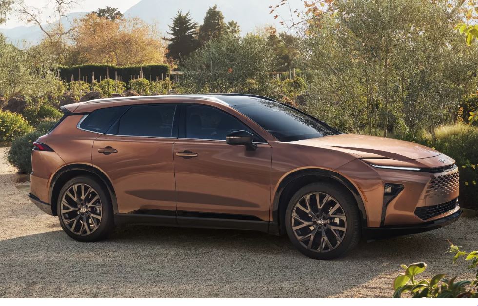 2024 Toyota Crown Signia is the newest member of the Crown family ...