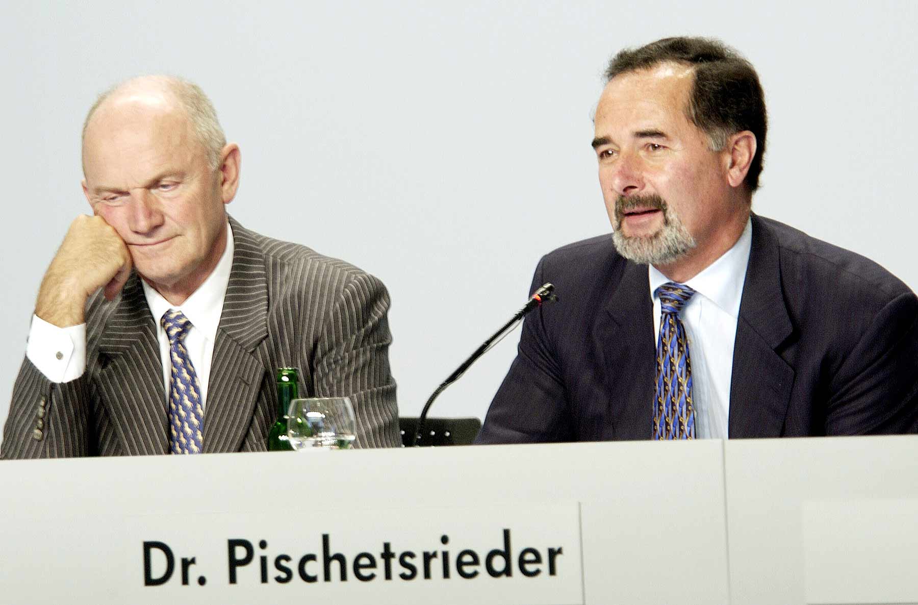 Ferdinand Piech, who brought Porsche to Volkswagen, dies | Automotive News