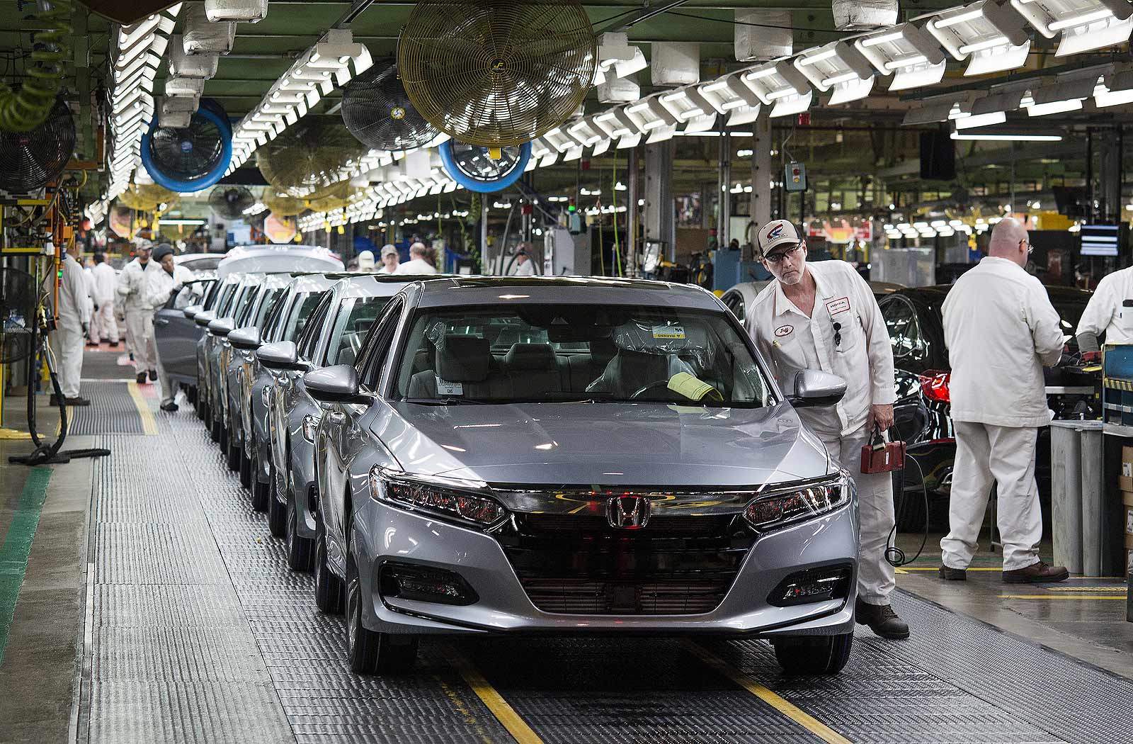 Honda profit slides on foreign exchange, Europe, incentives ...