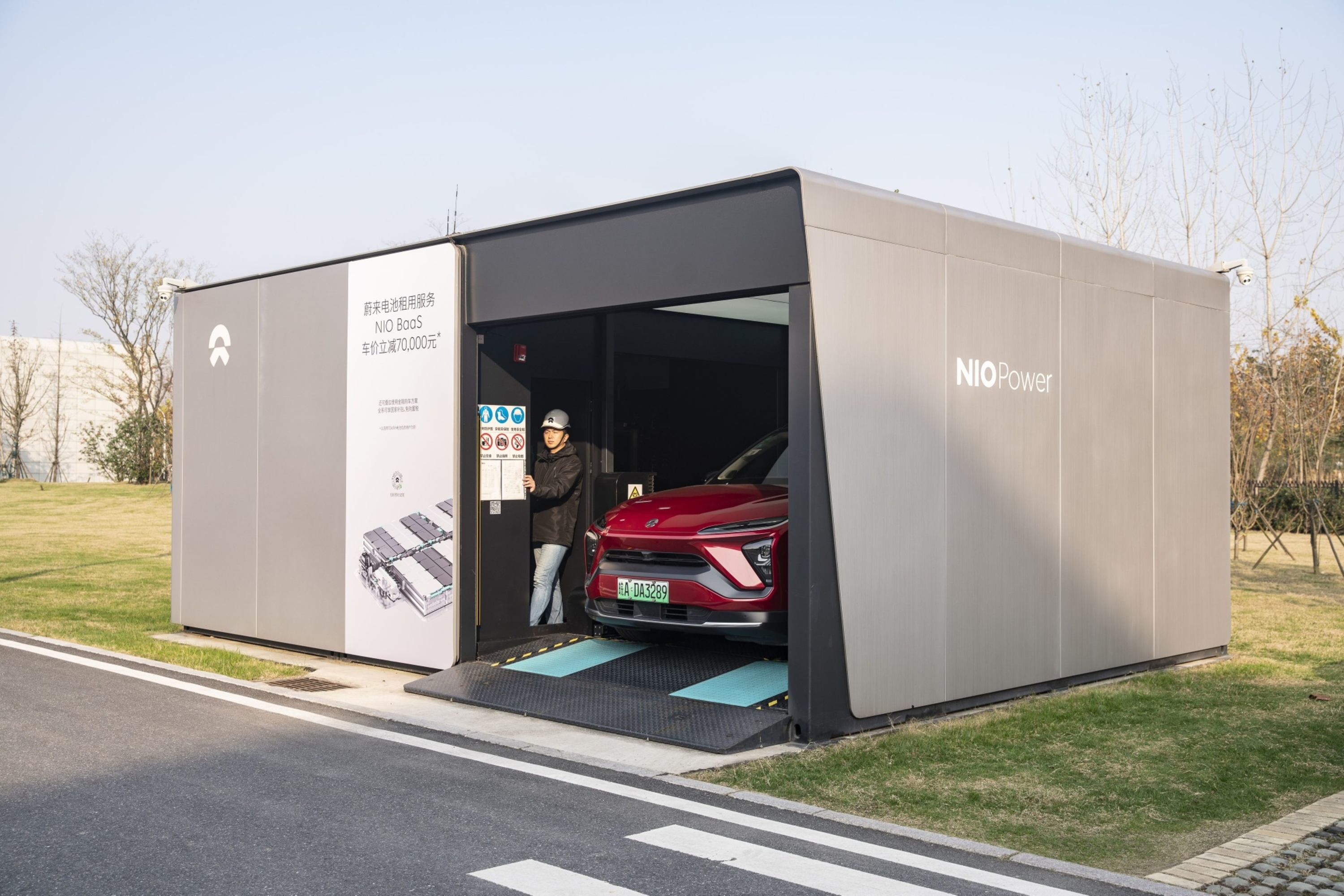 Inside China's push for swappable EV batteries | Automotive News