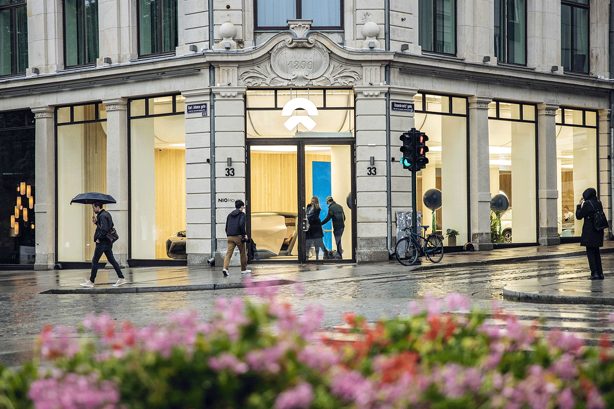 Nio mulls dealer network to boost EV sales across Europe | Automotive News