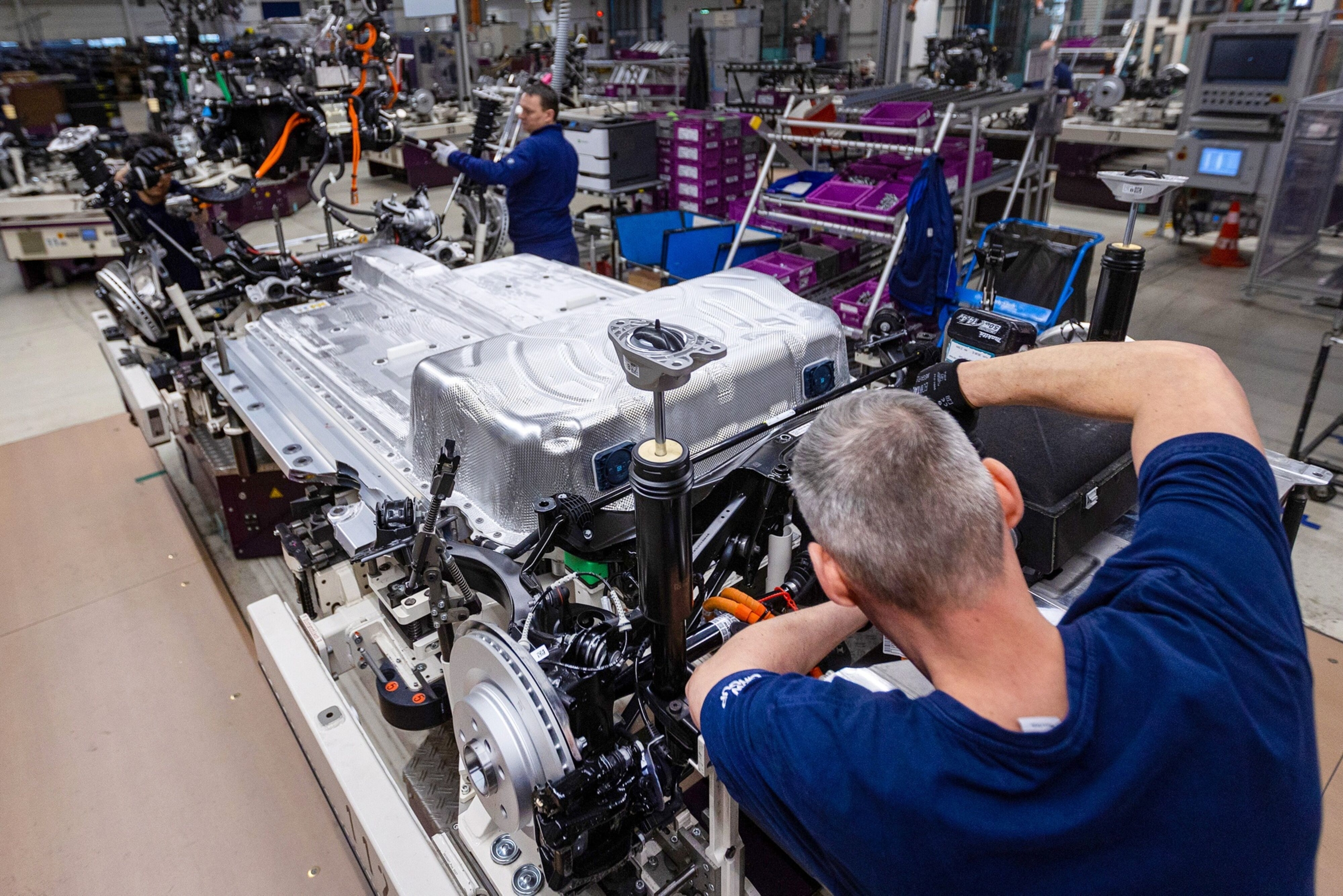 How workforce training can make or break EV success | Automotive News