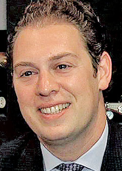 Volvo's subscription fight with dealers escalates | Automotive News