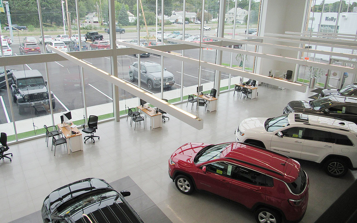 Big Jeep store opens after pandemic changes sales scene | Automotive News