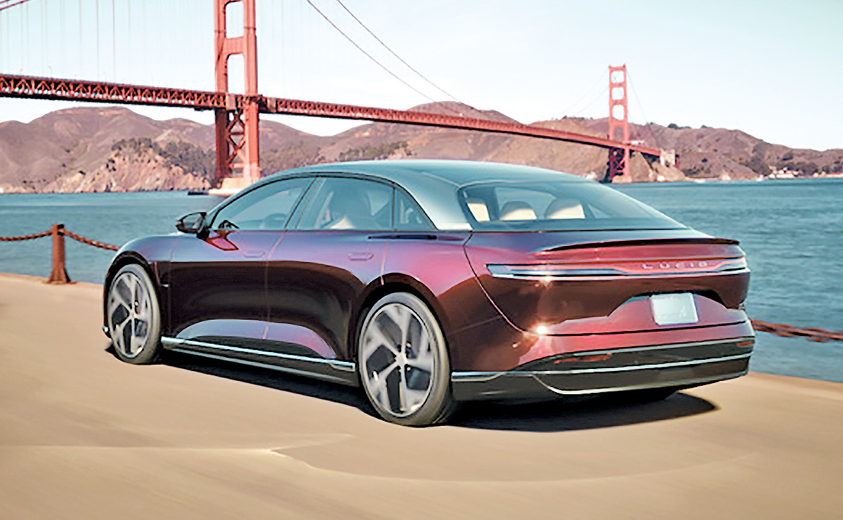 Lucid Motors launches with a mix of Tesla, traditional | Automotive News