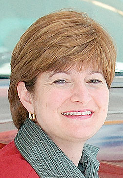 Volvo to slash dealer network | Automotive News