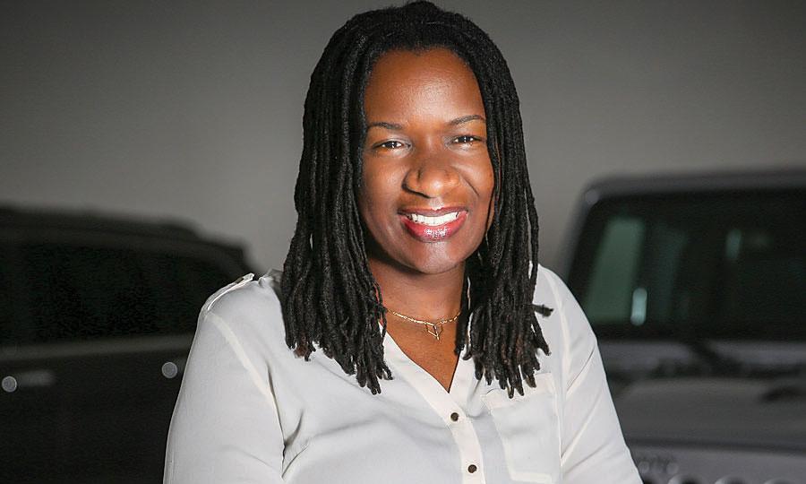 2017-Rising Star-Aisha-Johnson | Automotive News