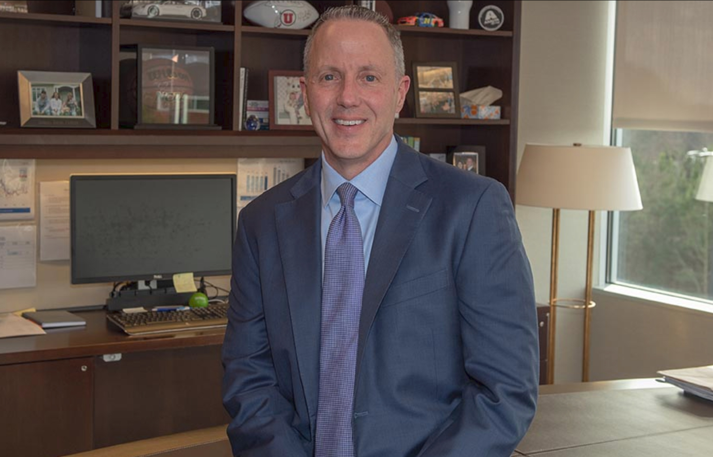 Asbury joins dealership groups posting frothy Q2 results | Automotive News