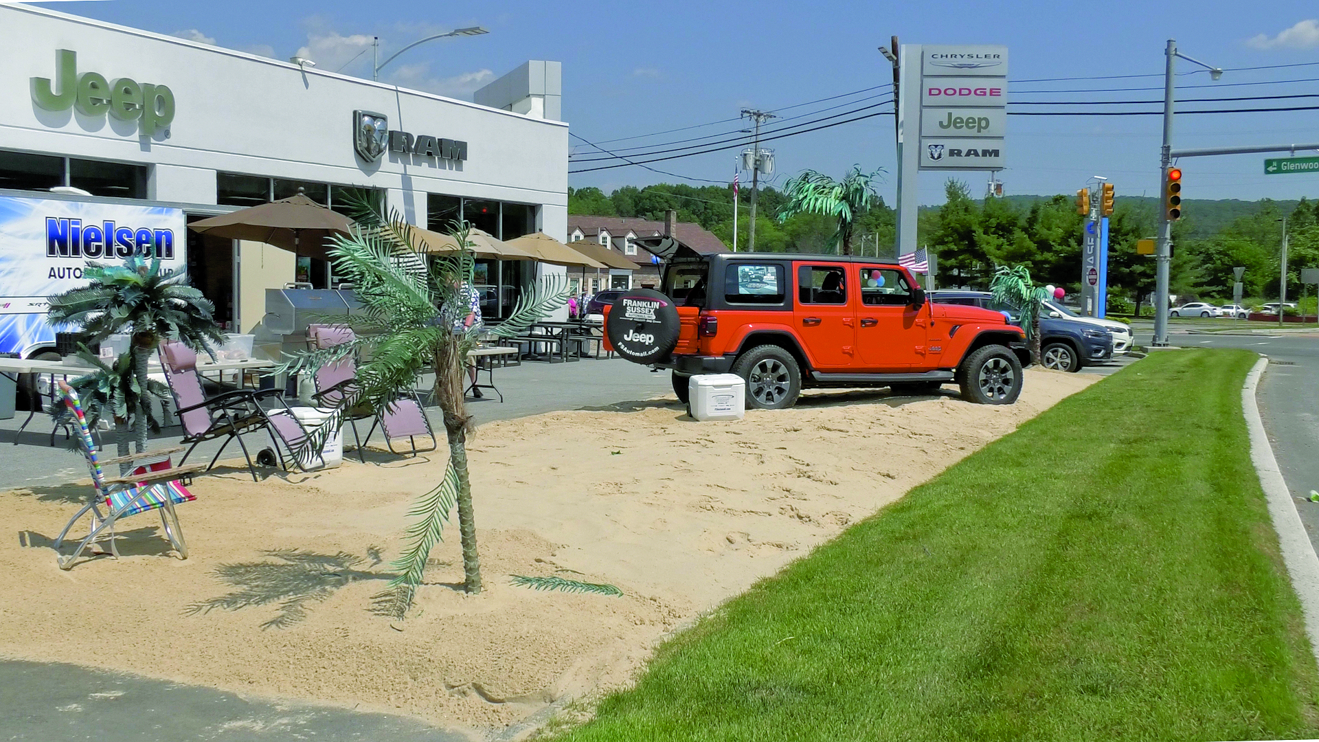 N.J. dealership makes car-buying fun | Automotive News