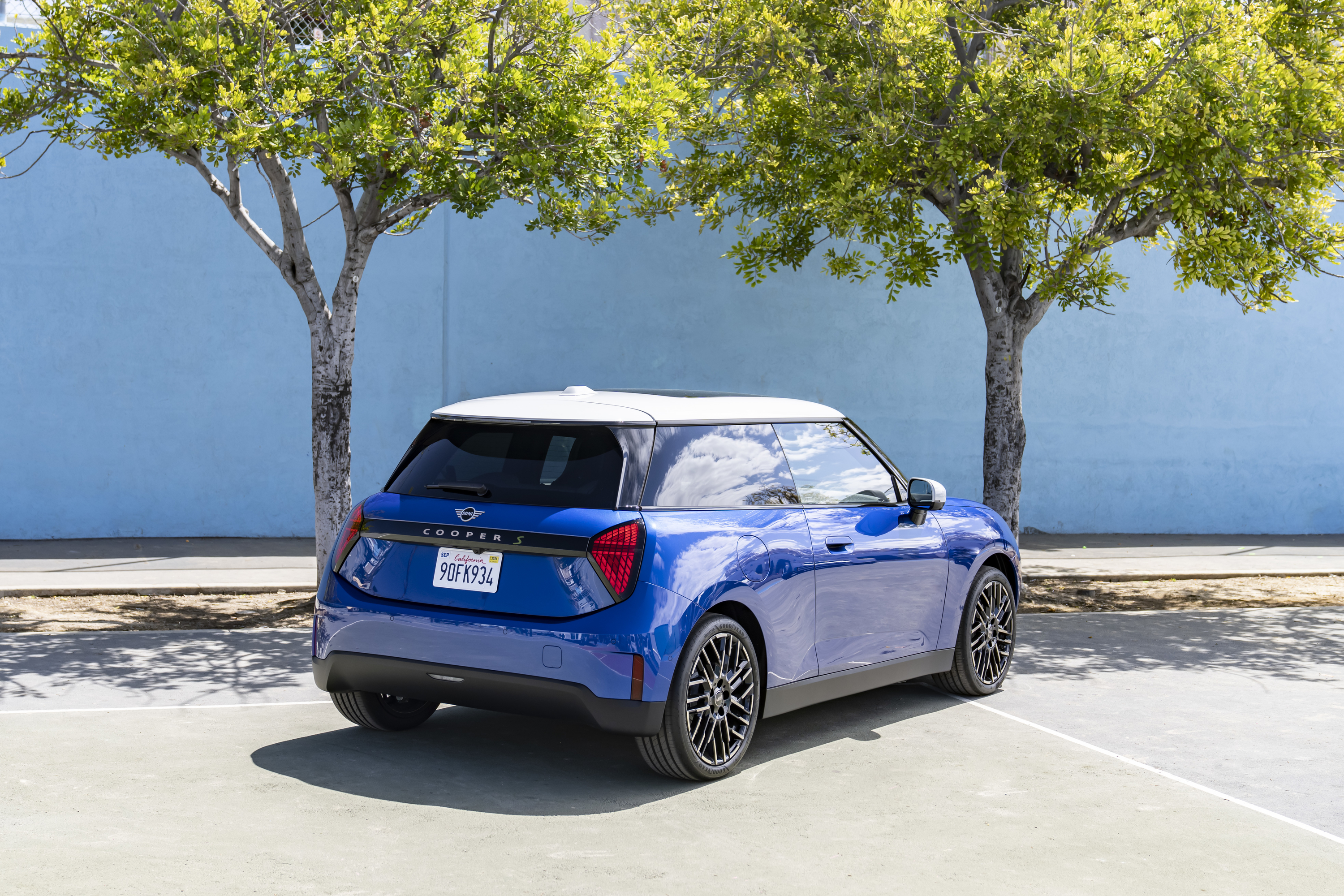 Mini Cooper redesign previewed | Automotive News