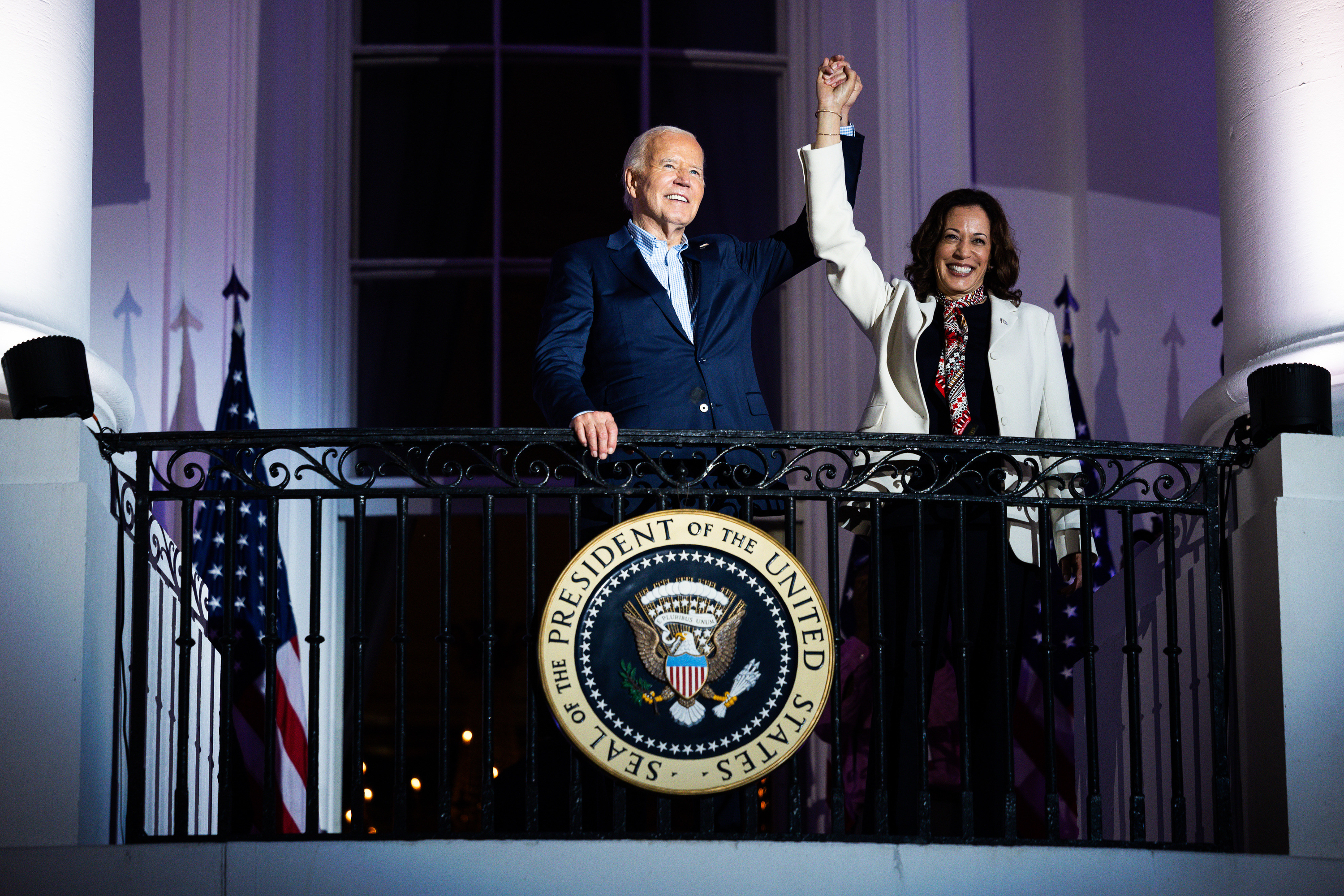 Biden drops out of 2024 election, endorses Kamala Harris | Automotive News