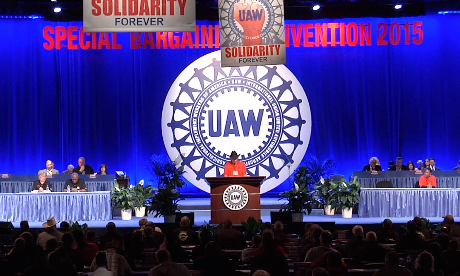 UAW troops air demands at convention rather than cast blame ...