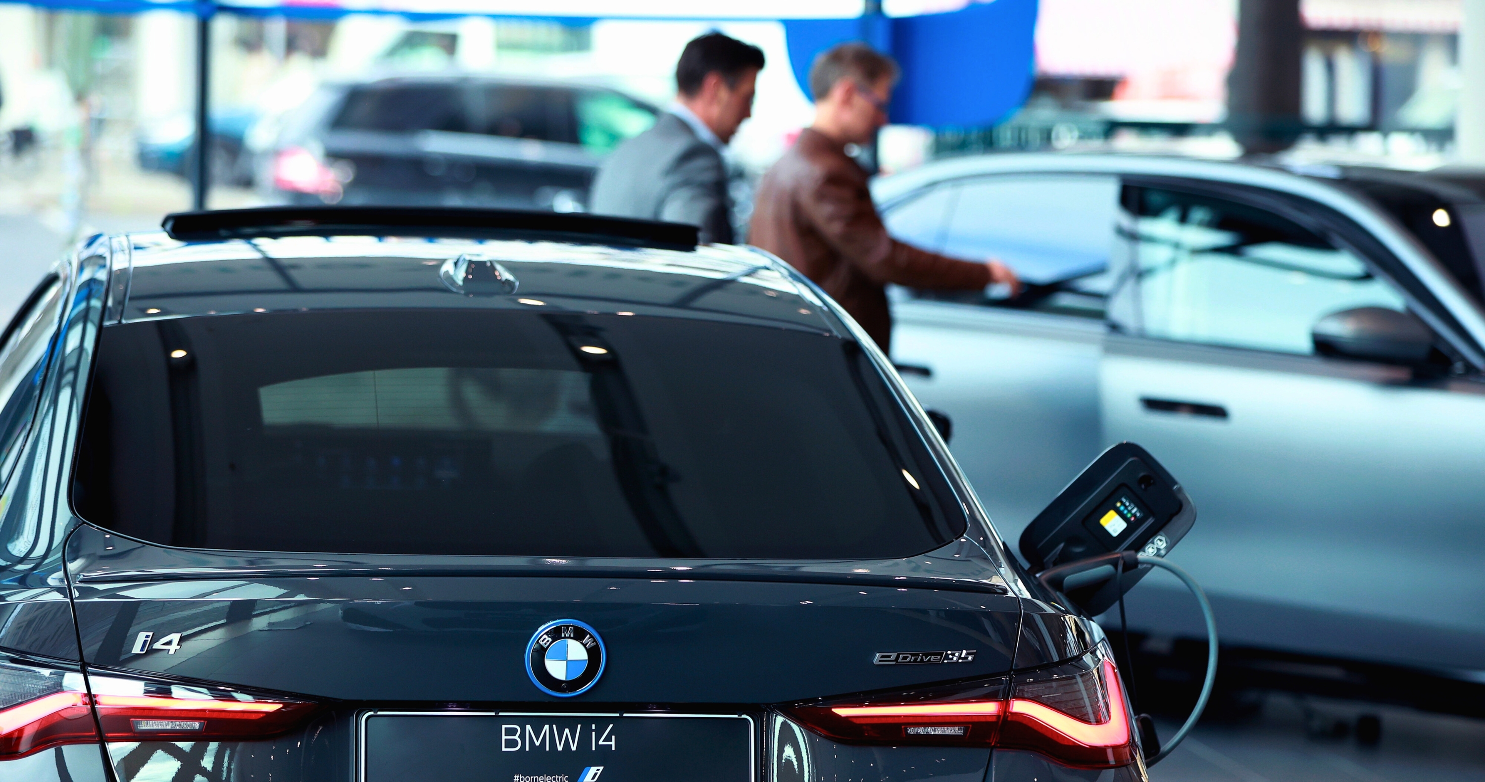 3 EV market signals auto suppliers should watch | Automotive News