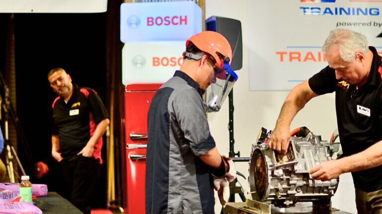 EV service training tour to visit U.S. cities this summer | Automotive News