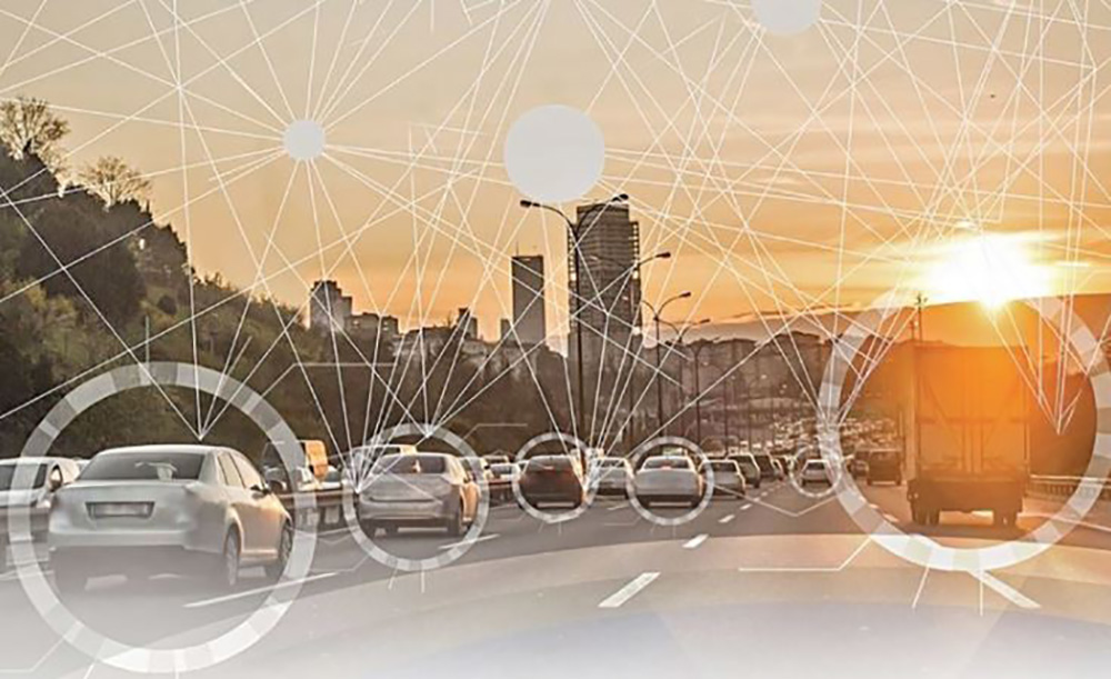 Automakers pledge more connected cars in FCC airwaves battle ...