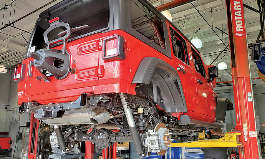 Daytona's Garage mechanics build customer loyalty | Automotive News