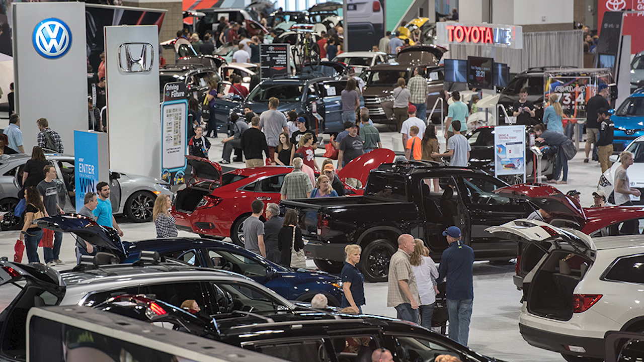 DAILY DRIVE PODCAST: March 18, 2021 | Denver Auto Show looks to roar ...