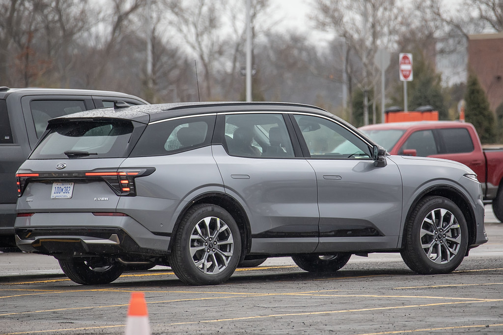 Ford Edge for China caught testing in Michigan | Automotive News
