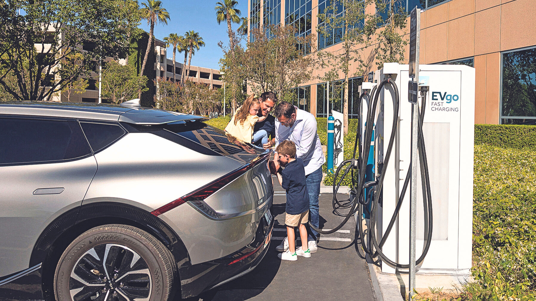 EV charging networks expand, add Tesla connectors | Automotive News