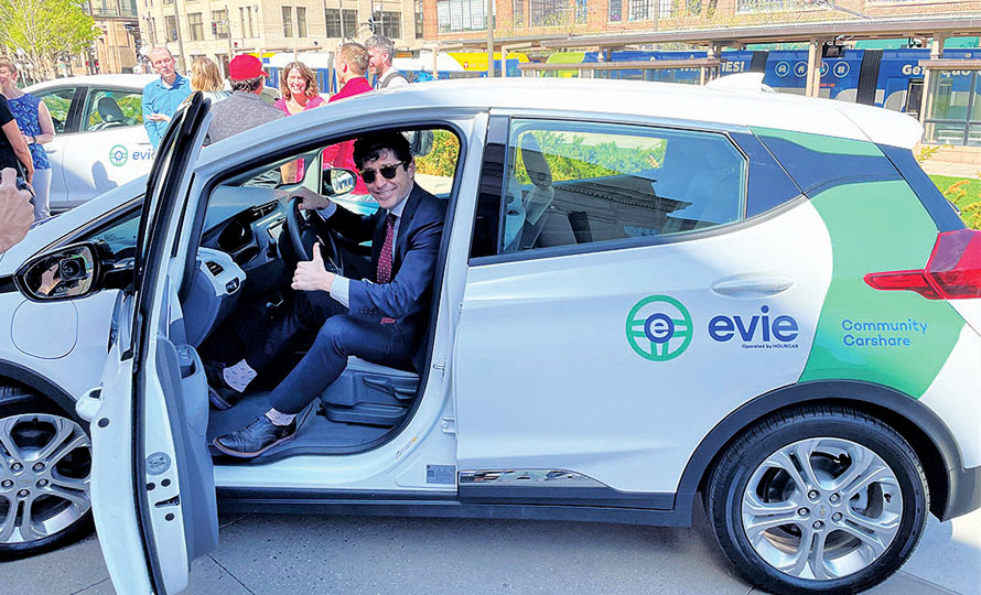 Enterprise, National League of Cities playbook touts EV equity | Automotive News