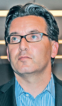 Why BMW Financial is tackling tough e-contracts | Automotive News