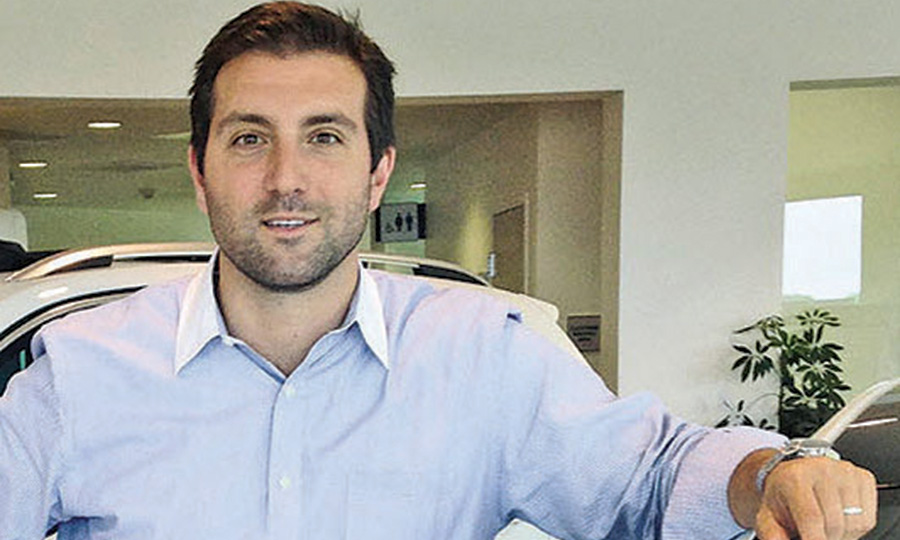 In-store kiosks put F&I right in front of customers | Automotive News