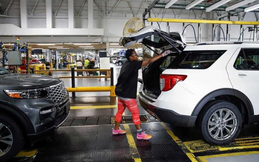 Ford adds new July downtime at multiple North Amerian plants due to ...