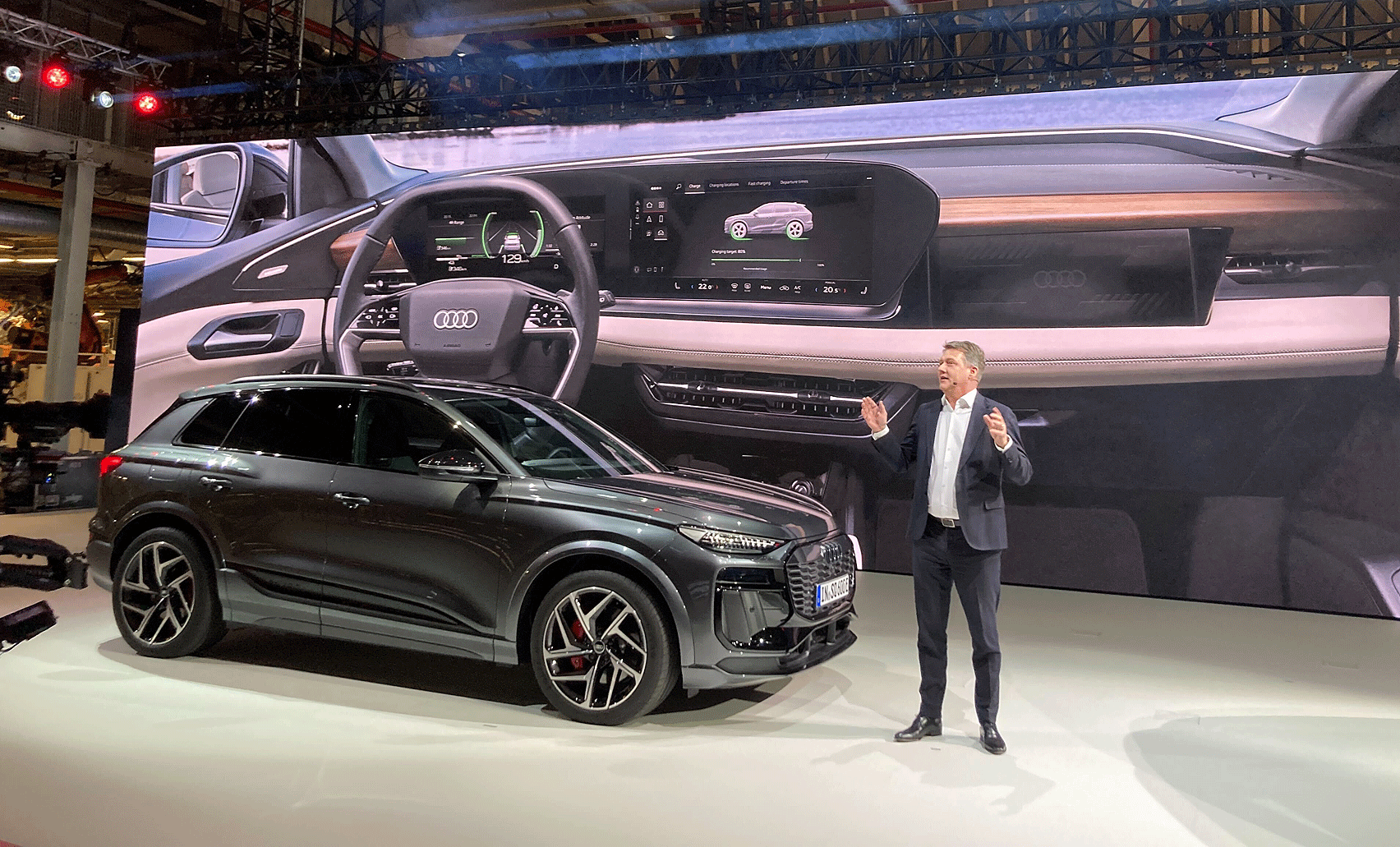 Audi Q6 E-tron expands EV lineup | Automotive News