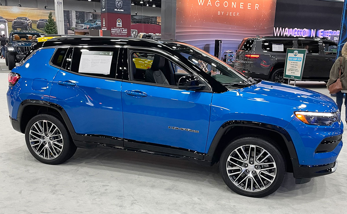 Detroit auto show: Bold colors reflect consumer wants | Automotive News