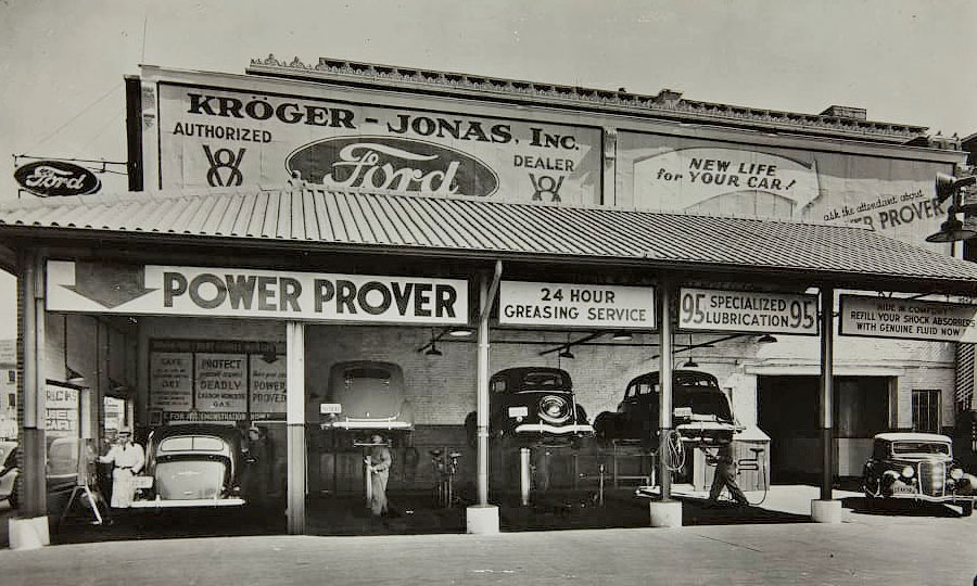 Fixed in time: Manhattan dealership in 1938 | Automotive News