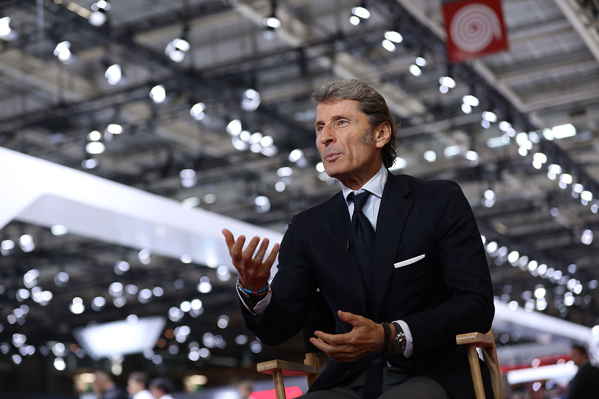 Why Lamborghini's CEO sees stable sales in 2021 | Automotive News