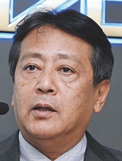 Mazda CEO Marumoto counts on new engine, EVs | Automotive News