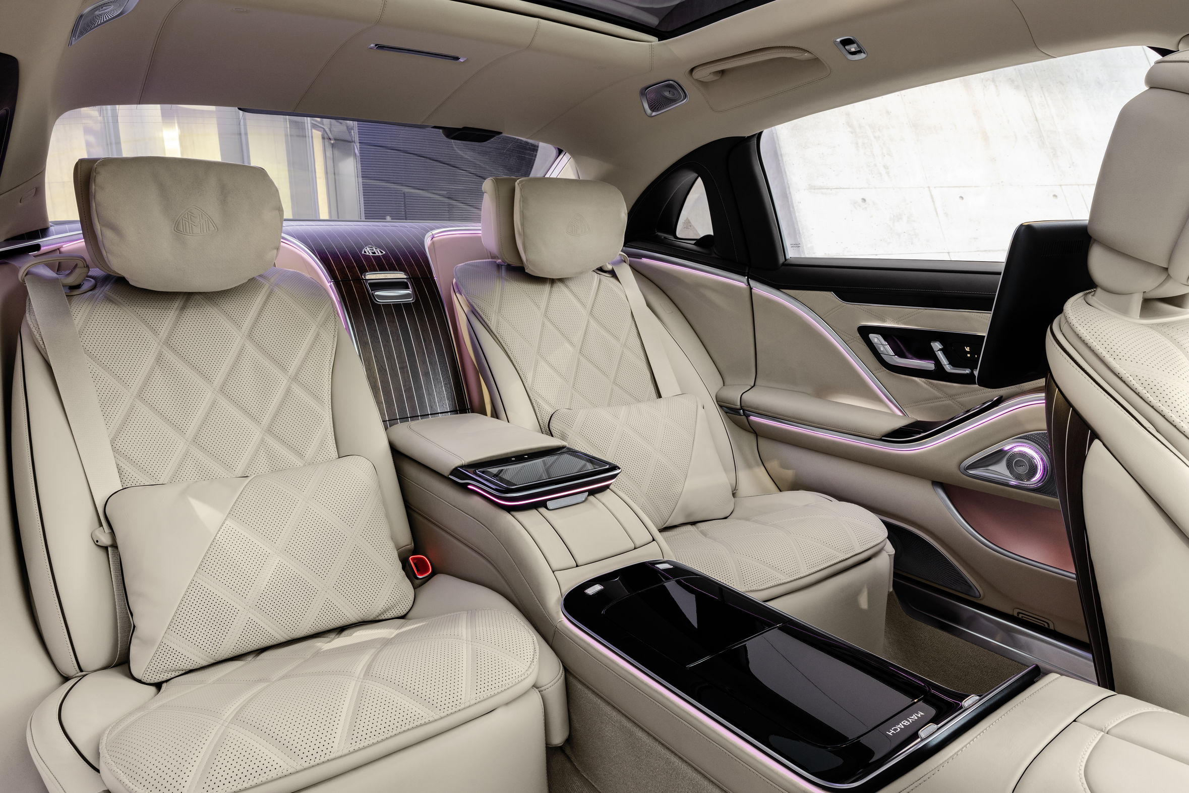 Mercedes rolls out new pinnacle sedan, Maybach S-Class | Automotive News