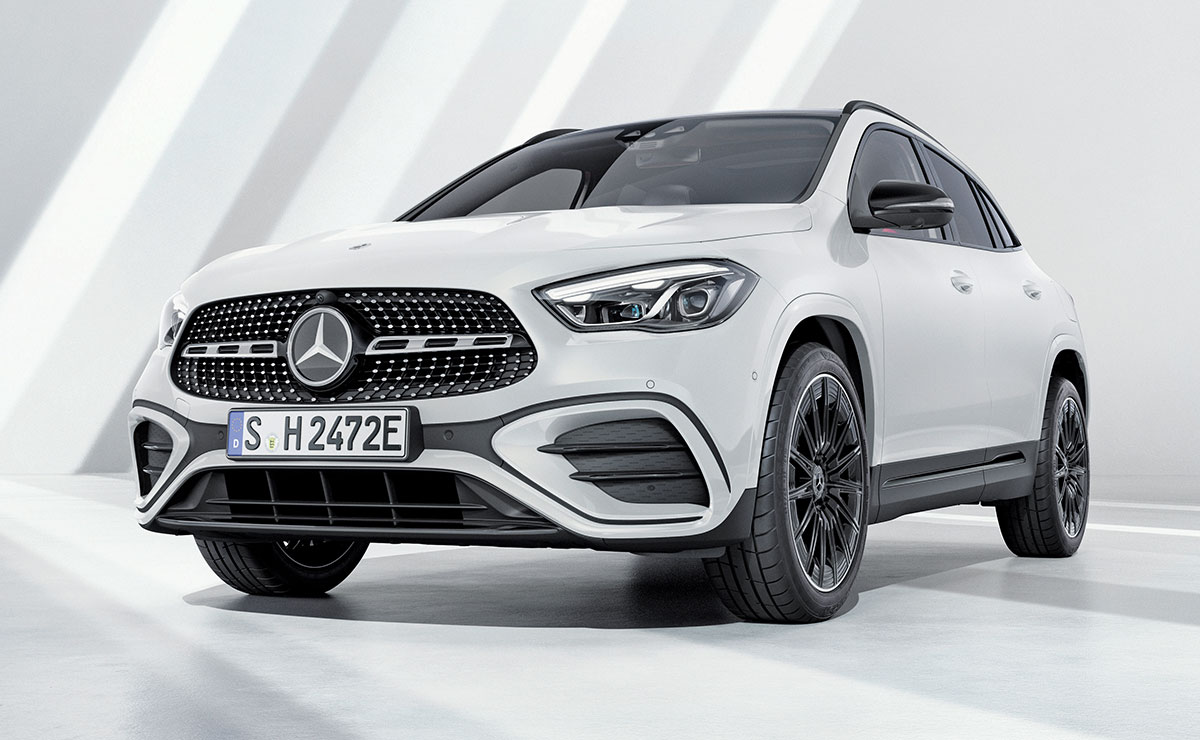 Mercedes-Benz adds electric sedans and crossovers to lineup ...