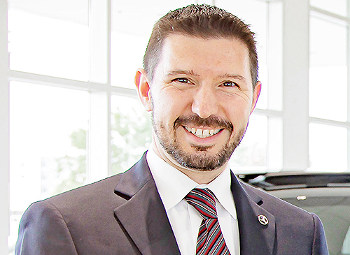 2021-40-under-40-mike-campo | Automotive News