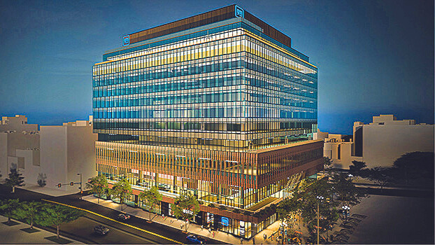 GM seeking better collaboration by leaving Detroit's RenCen ...