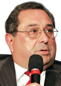 Mulally tops the 2011 CEO-pay list | Automotive News