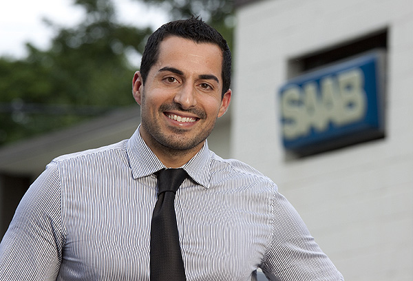 Saab hires Ferrari designer Castriota to speed post-GM turnaround ...