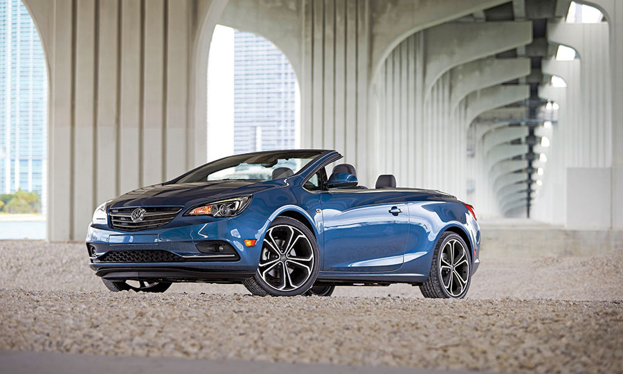 Buick droptop gets high marks for looks | Automotive News