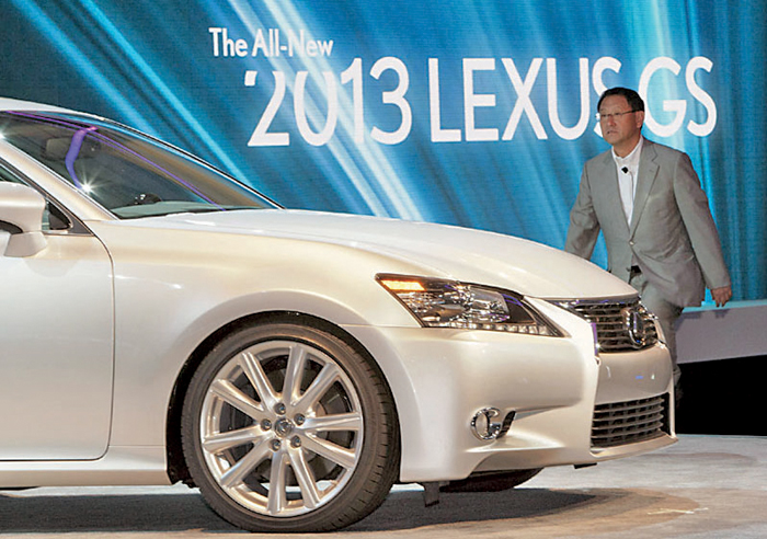 How Lexus execs rescued GS | Automotive News