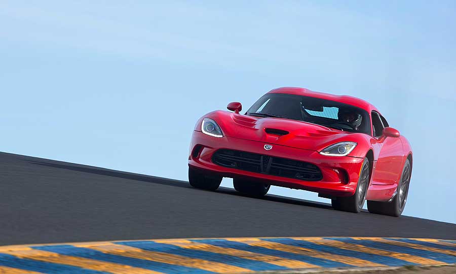 2013 Viper now enjoyable off the racetrack, too | Automotive News