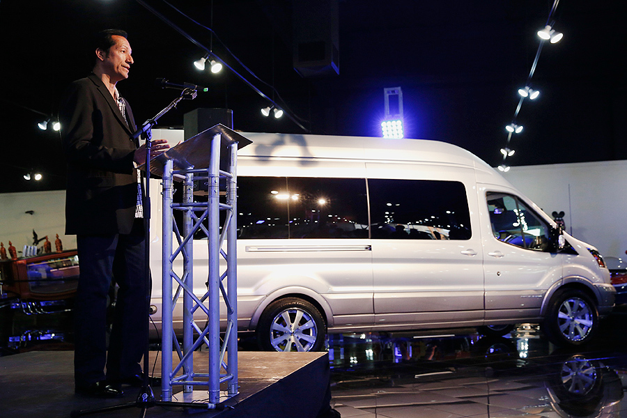 Ford debuts the Skyliner Transit concept vehicle | Automotive News
