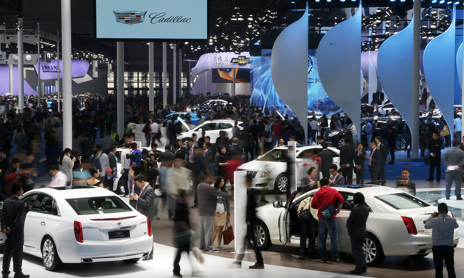 VW, GM shudder as China profit engine sputters | Automotive News