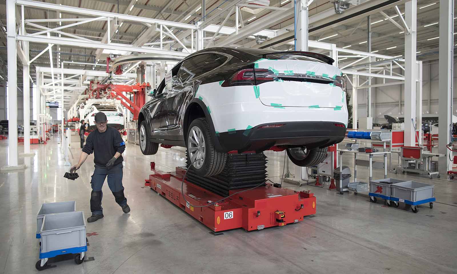 Tesla forced employees to 'renew vows' after media leaks | Automotive News